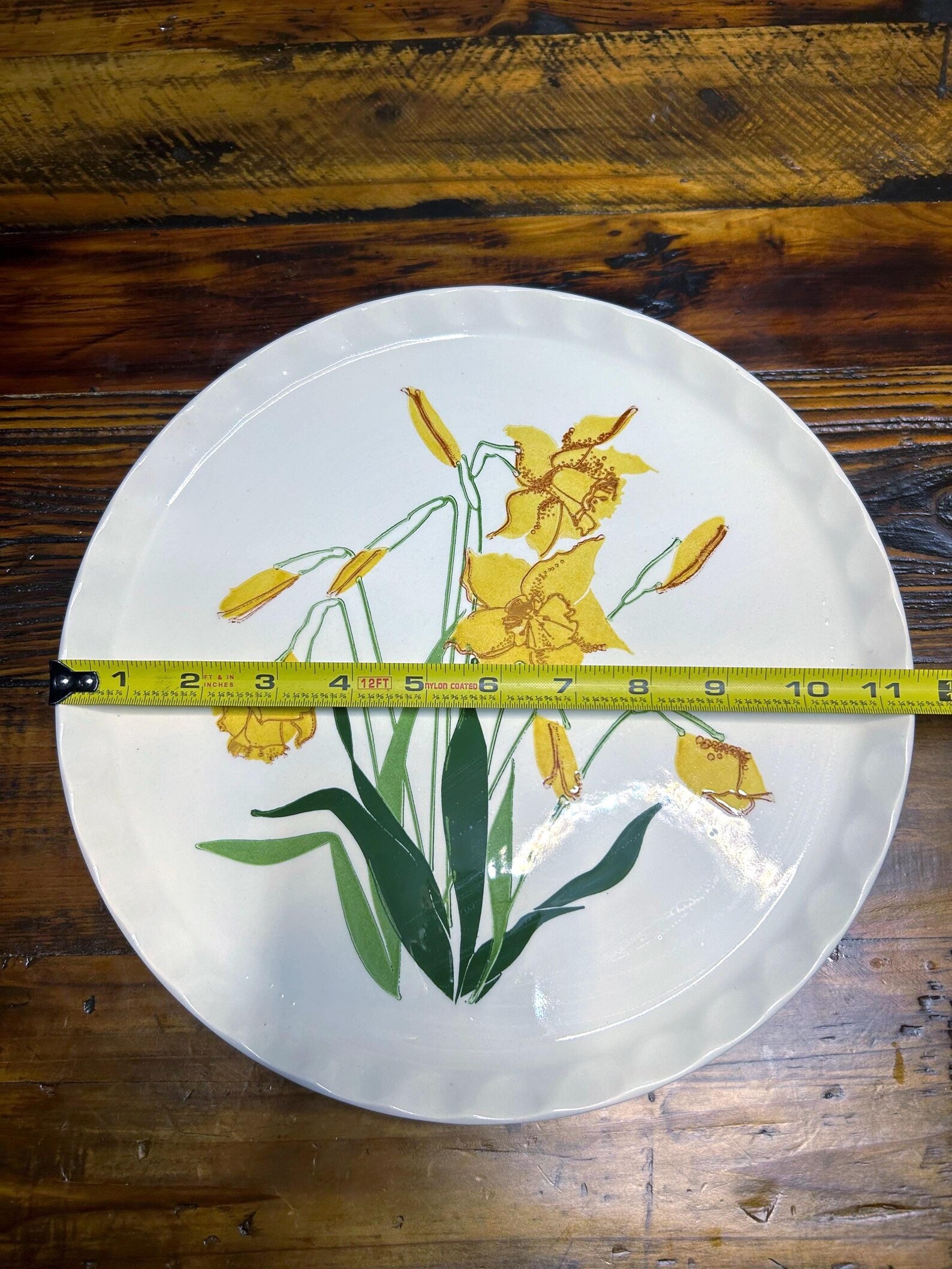Vintage 1950s Daffodil Cake Plates: Handpainted Pie Crust Rim, Set of 4 ...