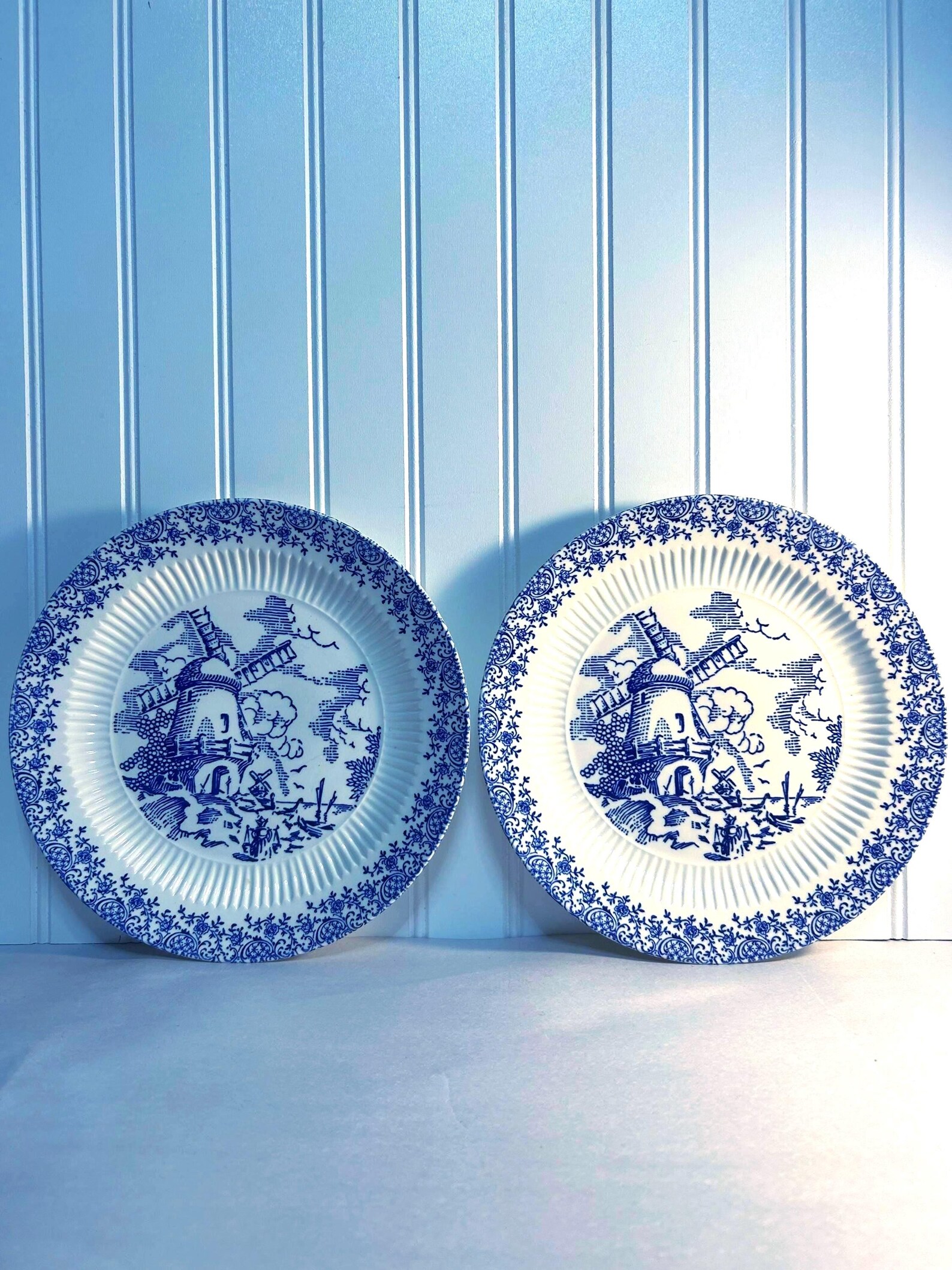 Vintage Blue and White Windmill Plates by Royal China Set of 2 9.25 - Etsy