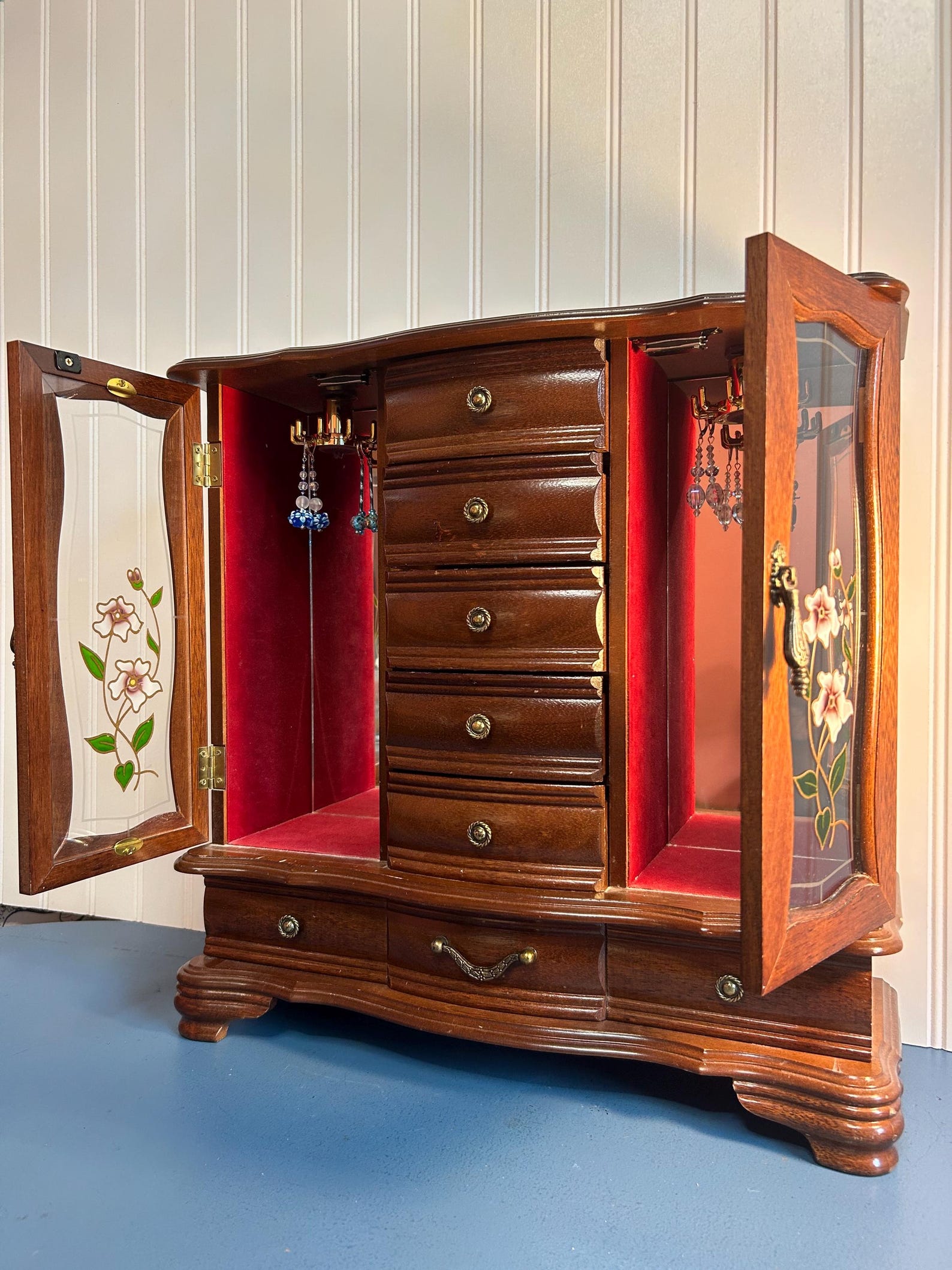 Vintage Extra Large Jewelry Box W/ Floral Stained Glass, and Mirrors ...