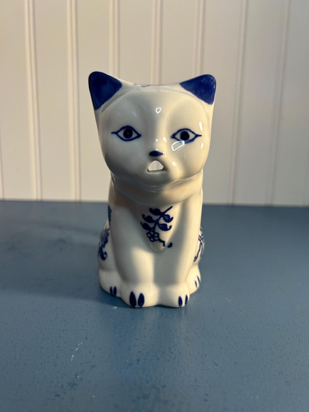 Vintage Cat Pitcher, Blue & White Creamer by Baum Bros. - Etsy