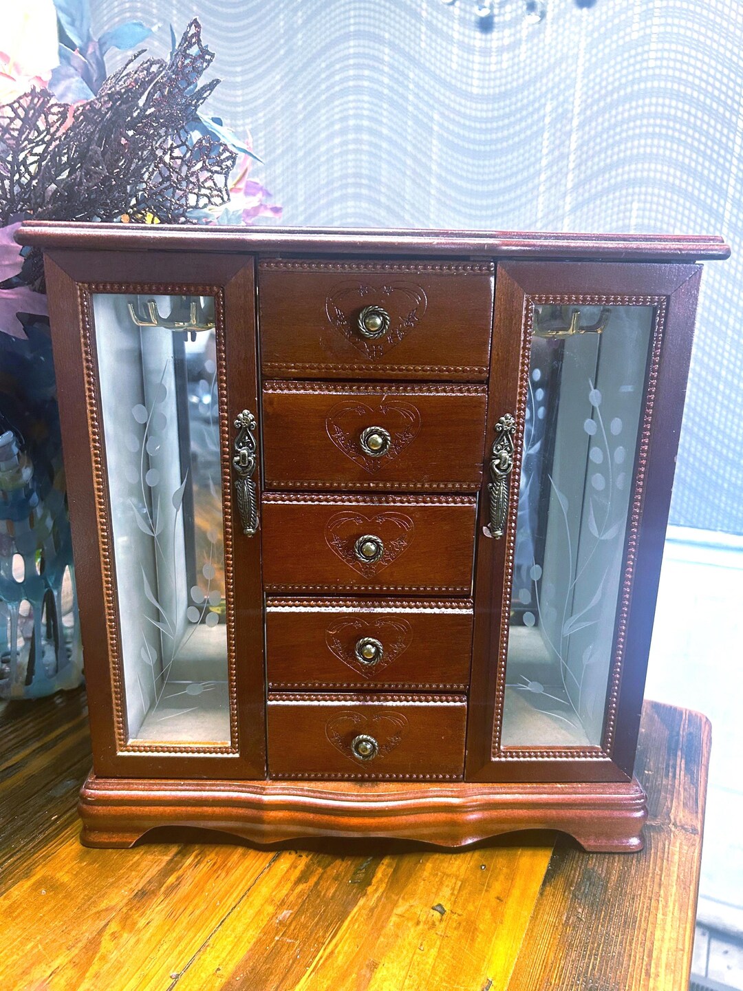 Vintage Extra-large Jewelry Box, 5~drawers, 2- Doors, Filagree Hearts ...