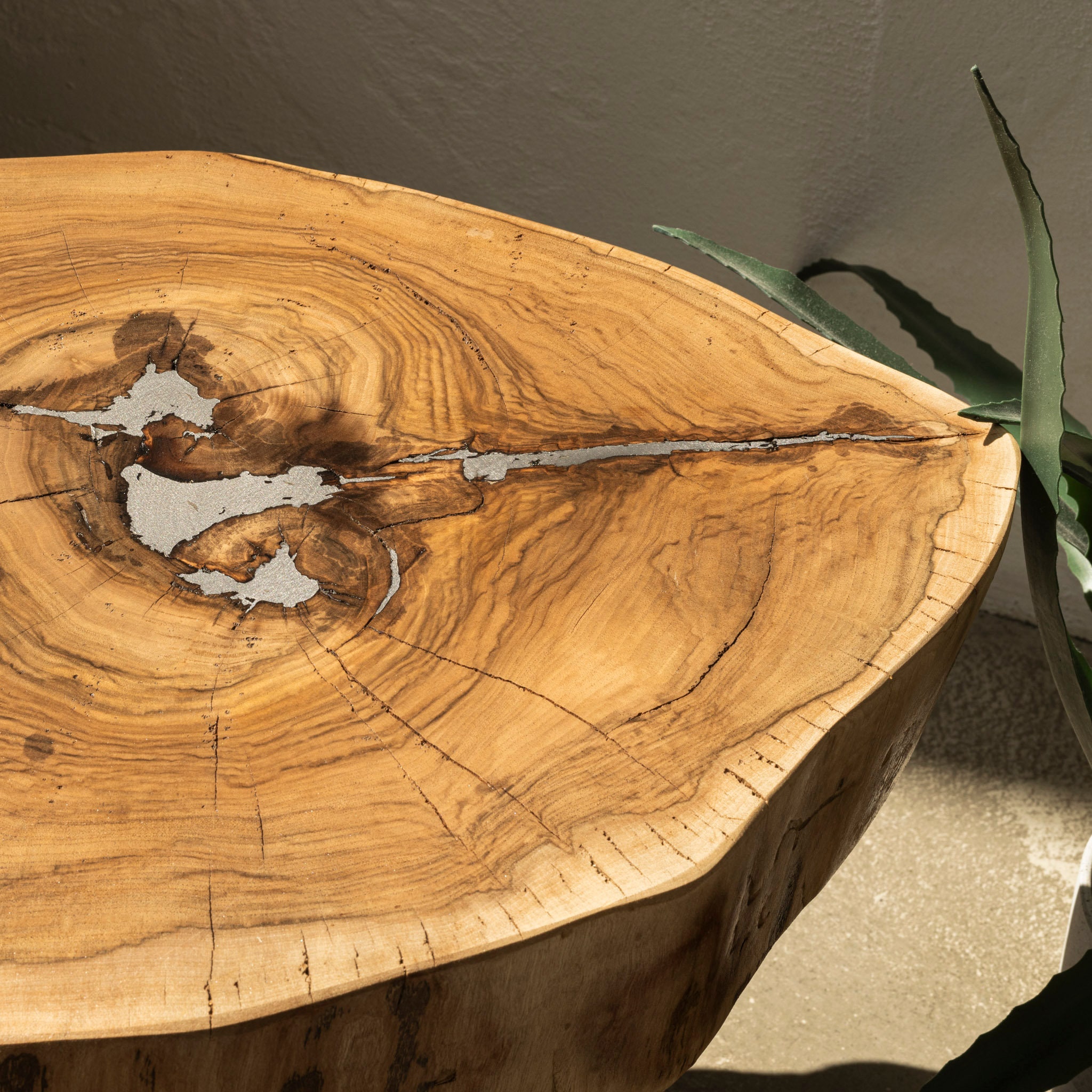 Natural Wood Side Table, Handmade Furniture, Home Decor, Round Coffee ...