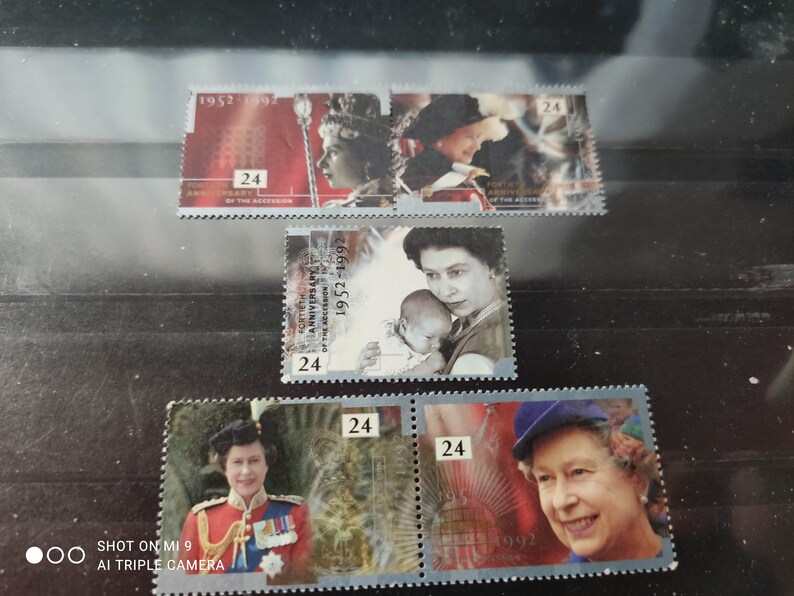Great Britain 1992 40th Anniversary of Accession - Etsy