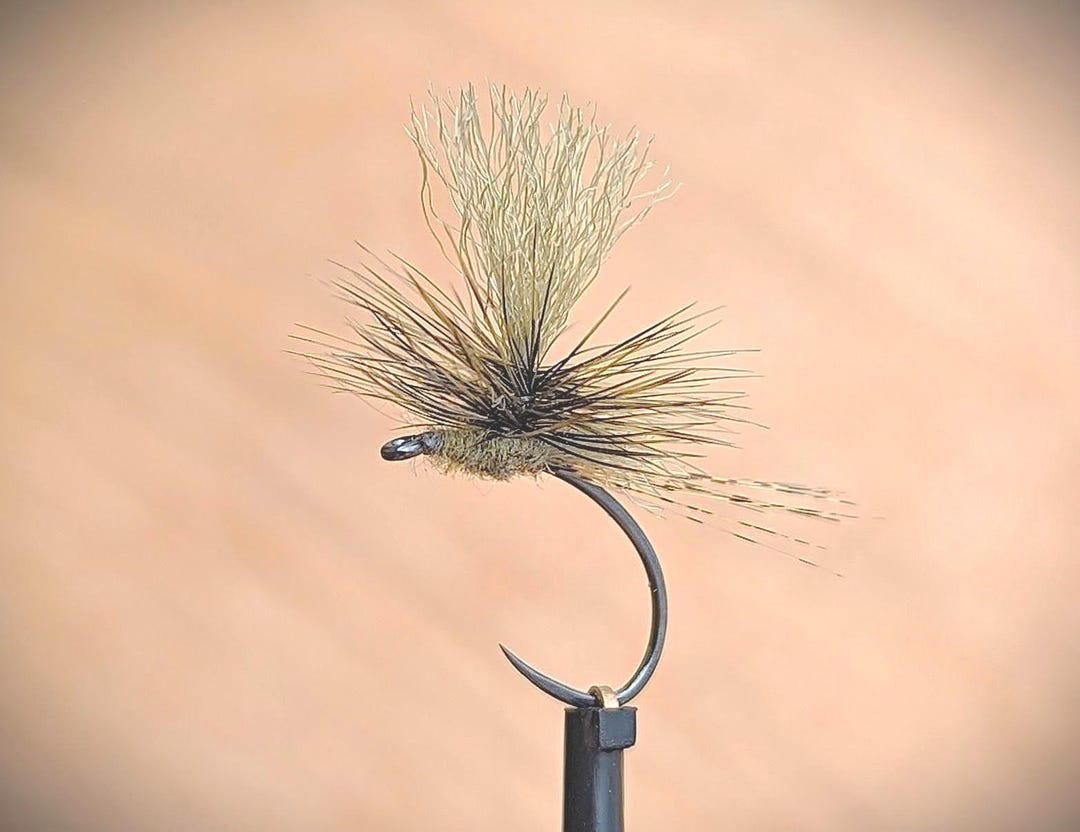 DYNAMITE HARRY - Light Olive Dun - Classic Scandinavian Dry Fly Pattern ...