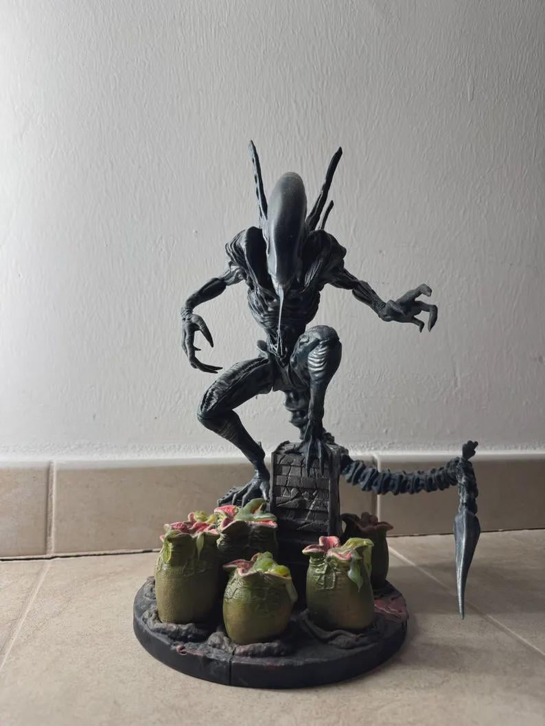 Alien Xenomorph With Eggs - Etsy