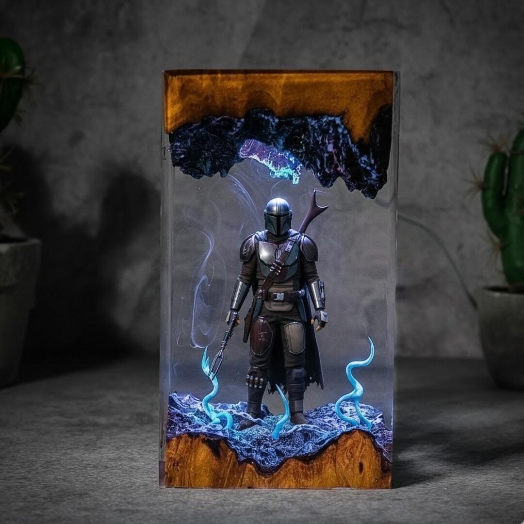 The Mandalorian Resin Lamp, Star Wars Classic Resin Lamp, LED Night ...