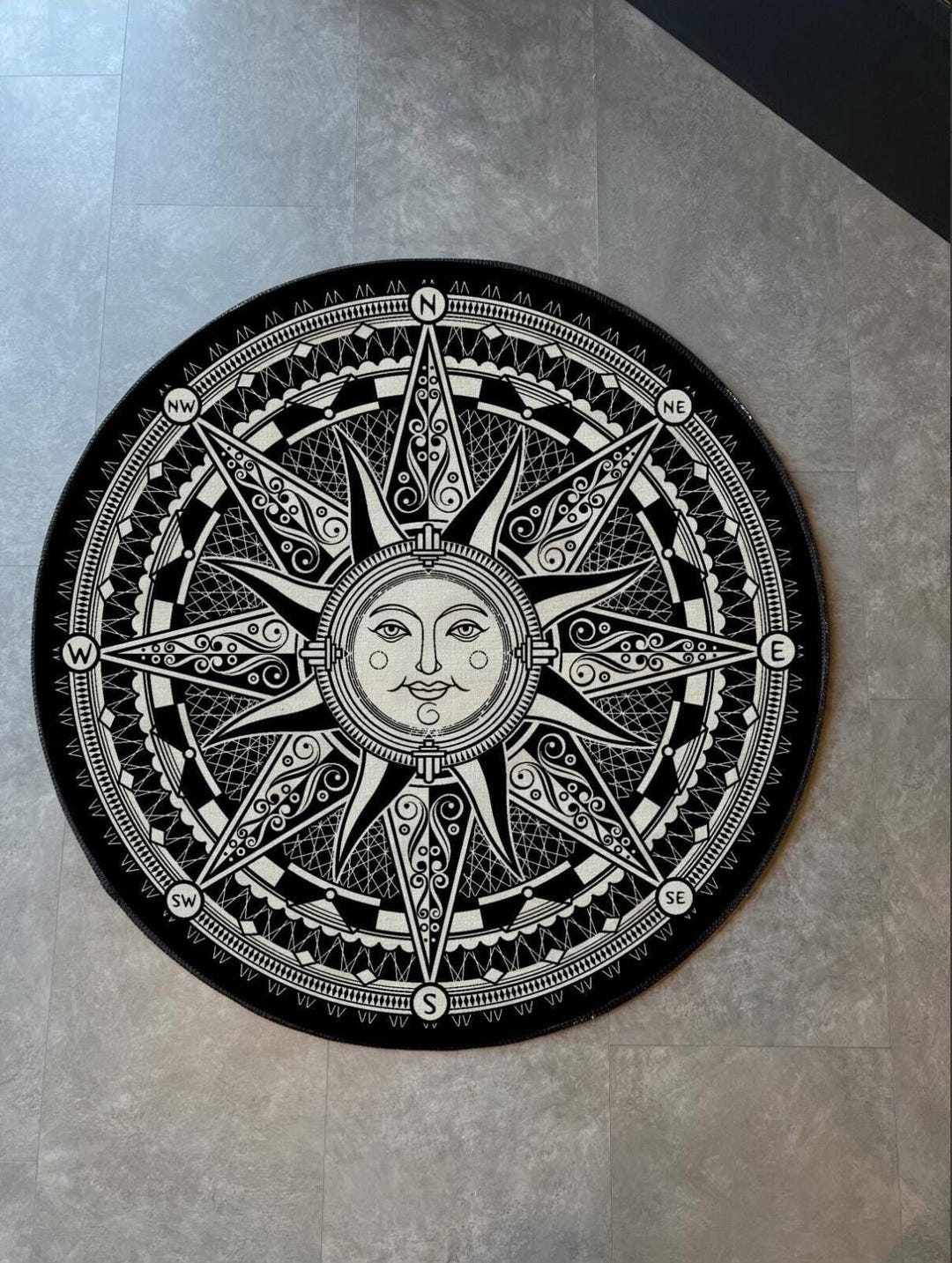 Sun Compass Themed Black and White Round Rug / Handmade Rug / Souvenir ...