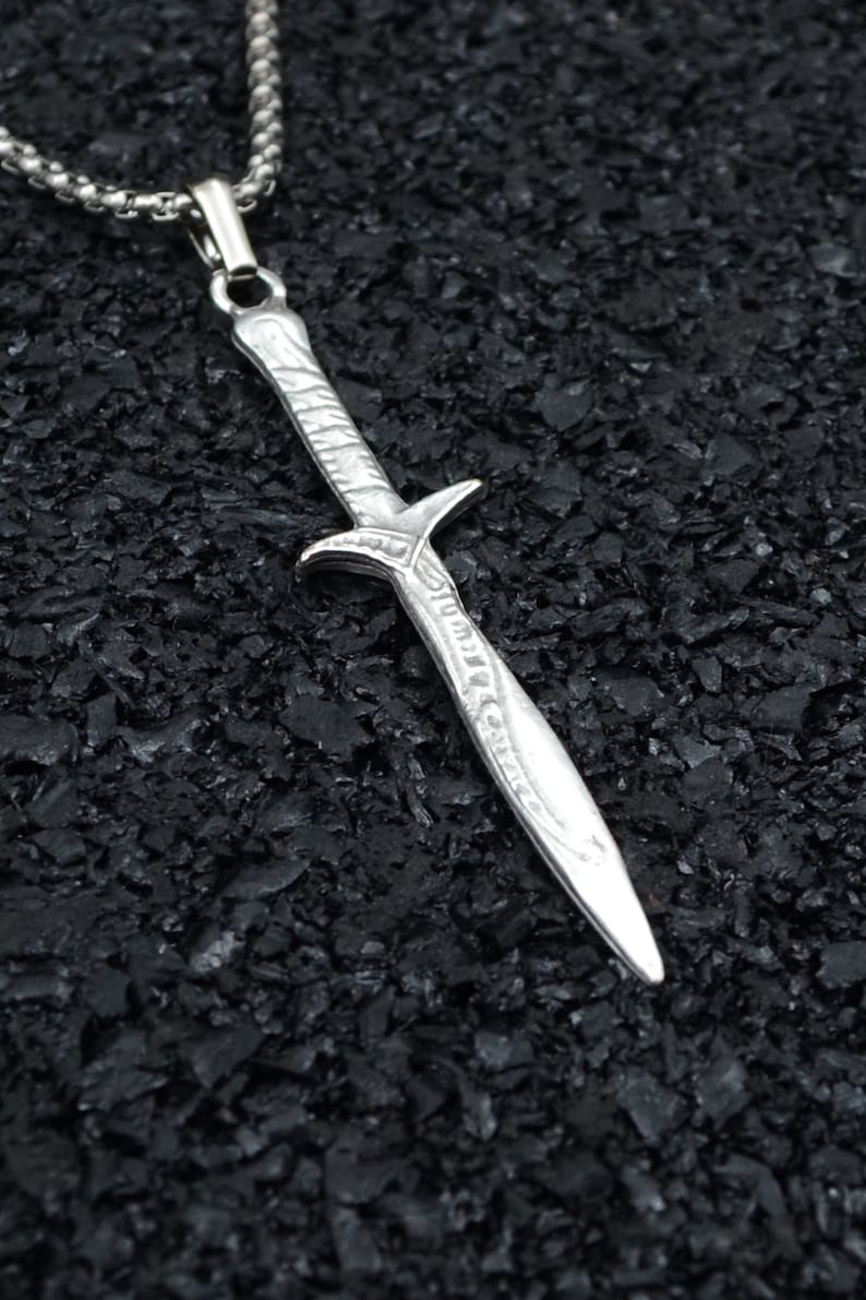 Sting Sword Necklace: Lord of the Rings Hobbit Pendant, Silver Plated ...