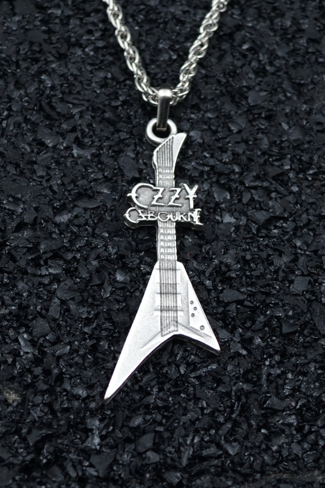 Ozzy Osbourne Electro Guitar Men Women Silver Necklace Personalizable ...