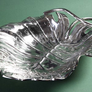 Decorative Leaf Server / 440270 - Etsy