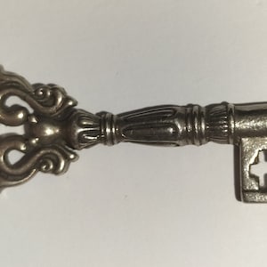 Antique Big Massive (13g) Beautiful Sterling Silver Key With a Crown ...