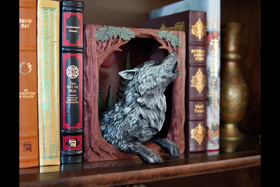 Howling Wolf Book Nook Fantasy Bookshelf Insert With Blood Moon ...