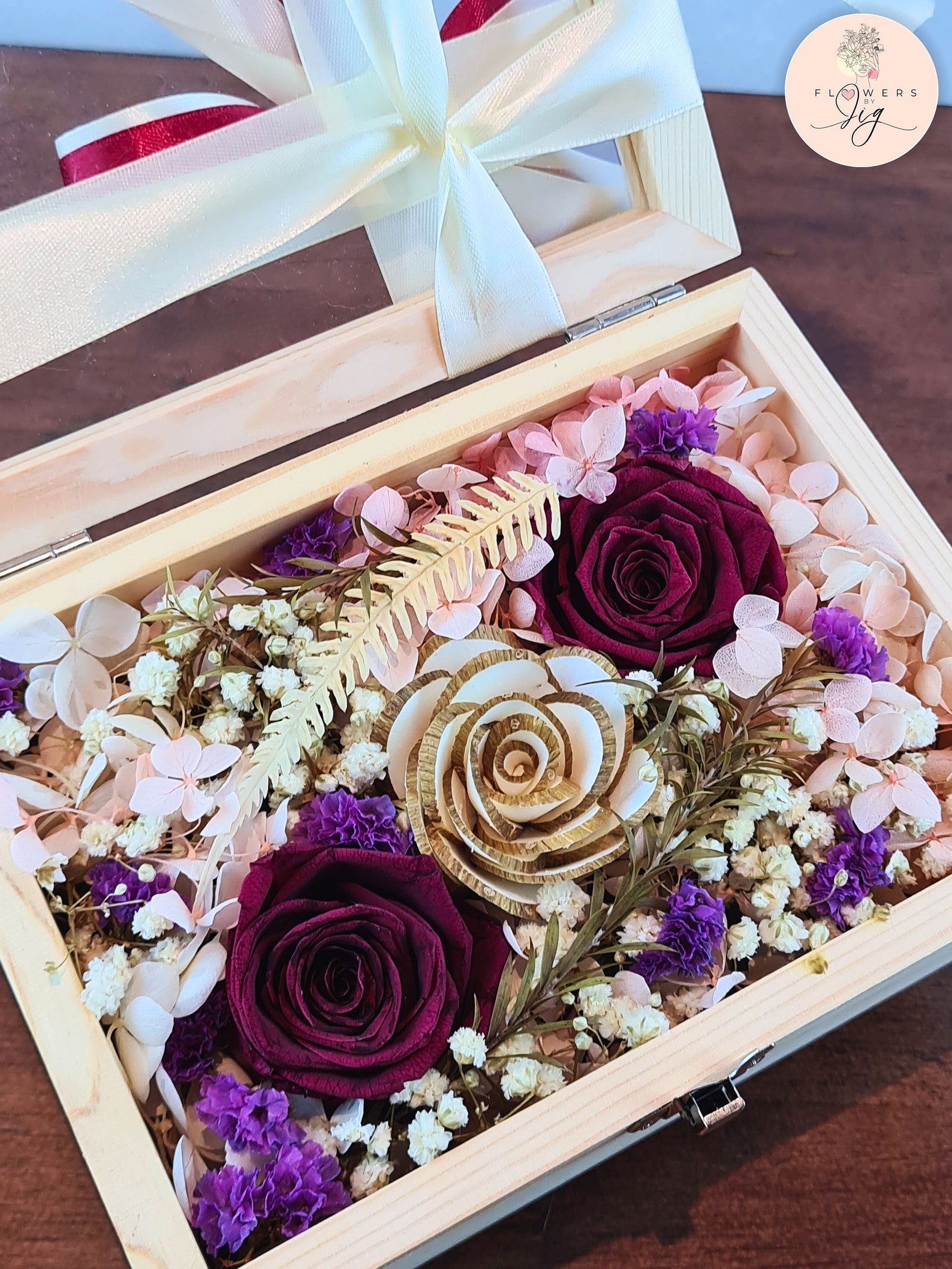 Dark Velvet Red Infinity Roses & Sola Wood Rose in Pinewood Box With ...