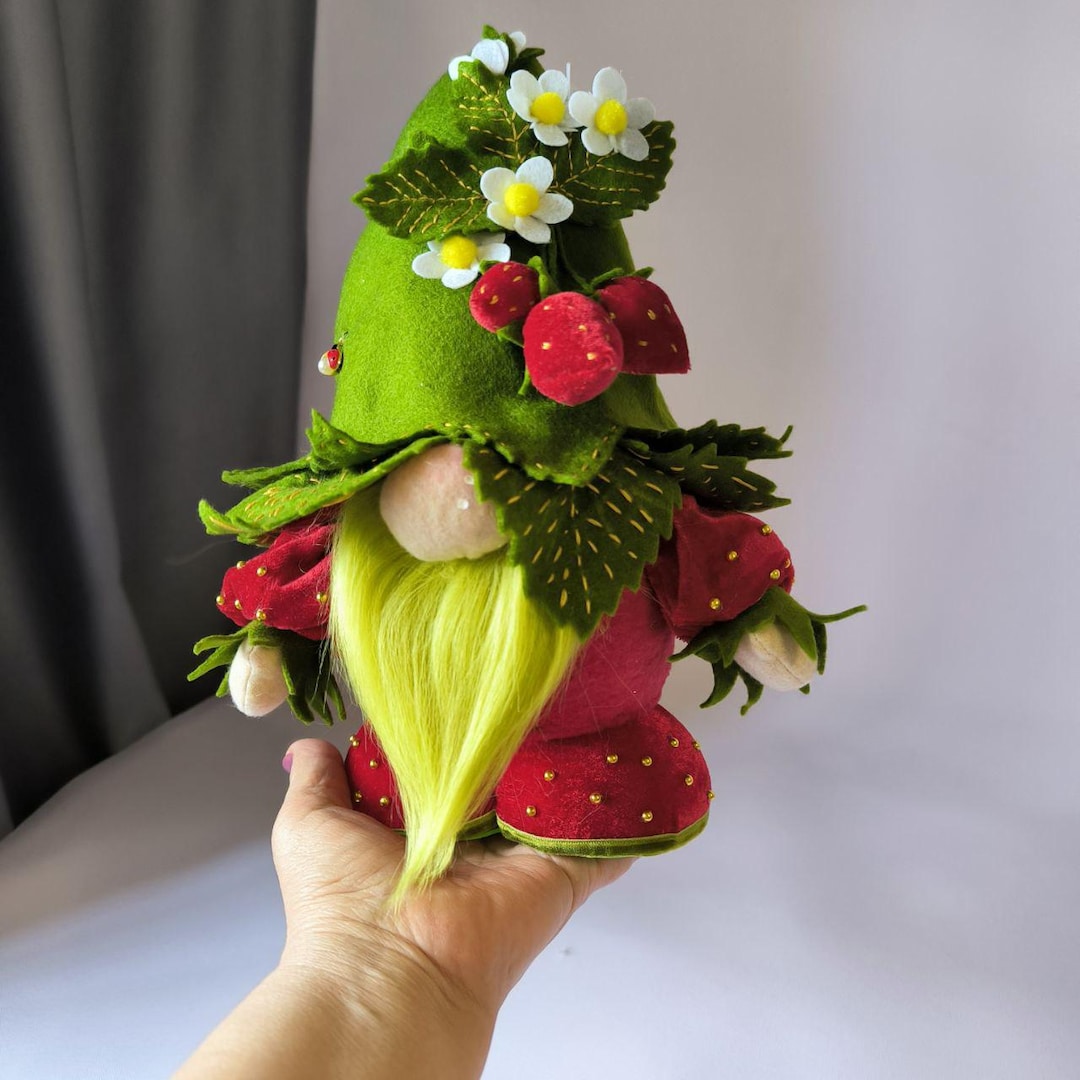 Strawberry Gnome Sewing Pattern: DIY Summer Decor (PDF Pattern) - Etsy UK