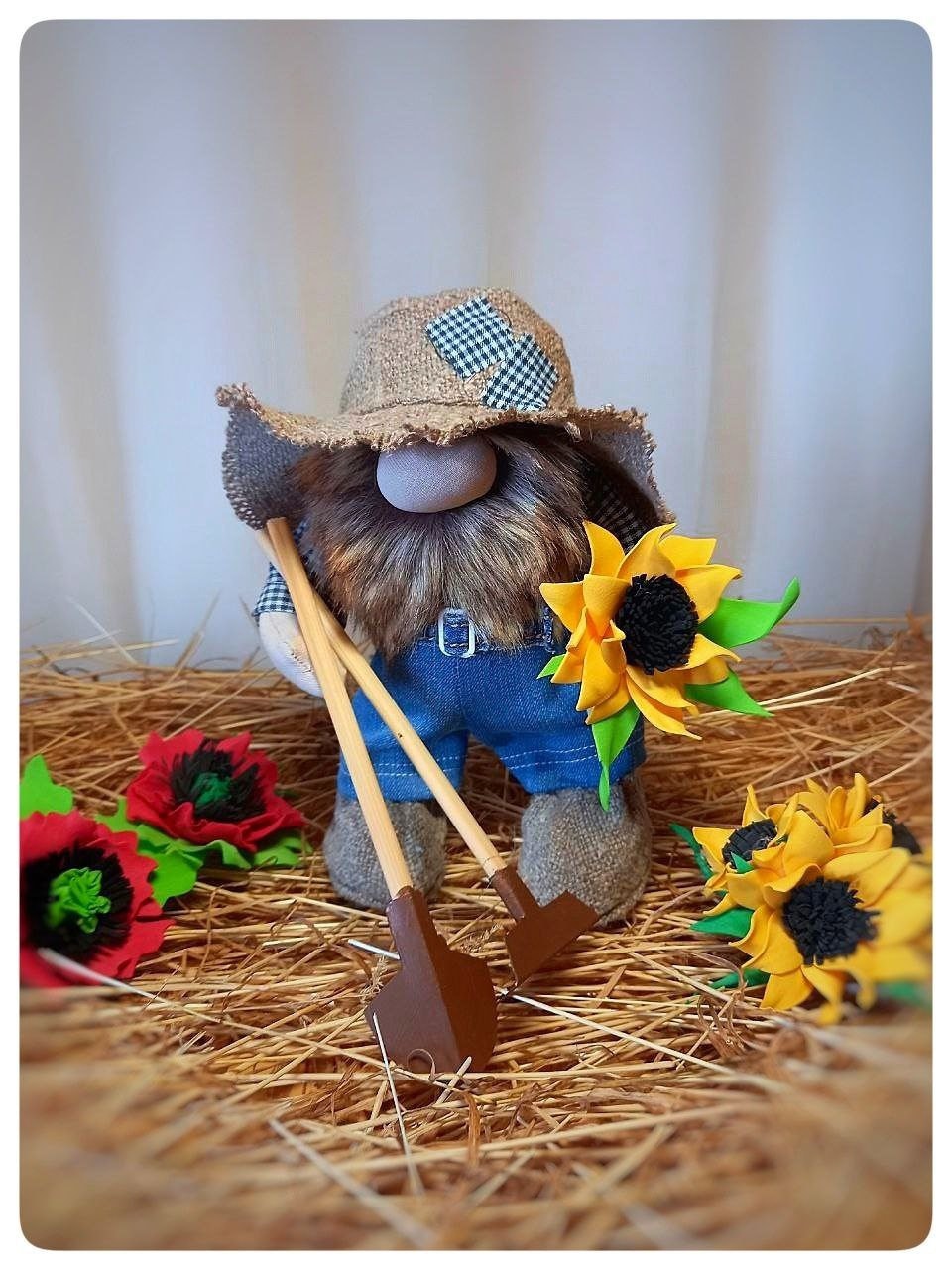 Gnome Farmer Stefan Pattern Pdf Scandinavian Gnome Gnome Standing on ...