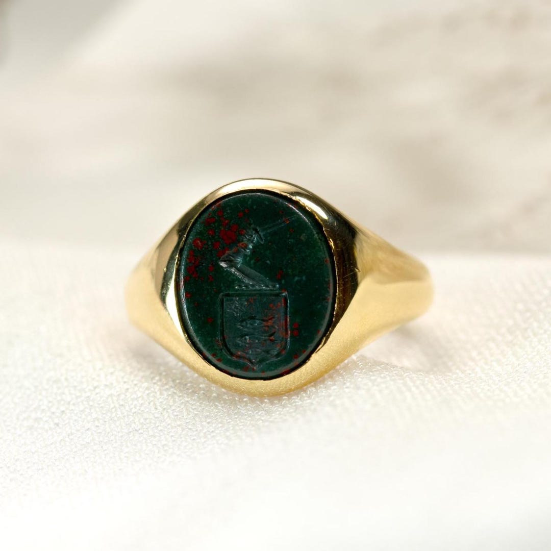 Antique Heraldic Signet Blood Stone Ring Hallmarked 1938 Size M - 18 ...