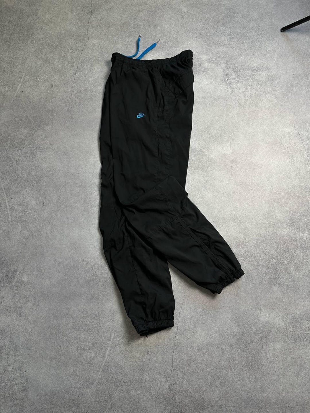 Vintage Nike Nylon Track Pants, Size M – Classic Athletic Style - Etsy