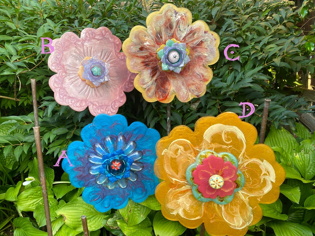 Resin Garden Flowers / Yard Decor / Epoxy Garden Art / Epoxy Art ...