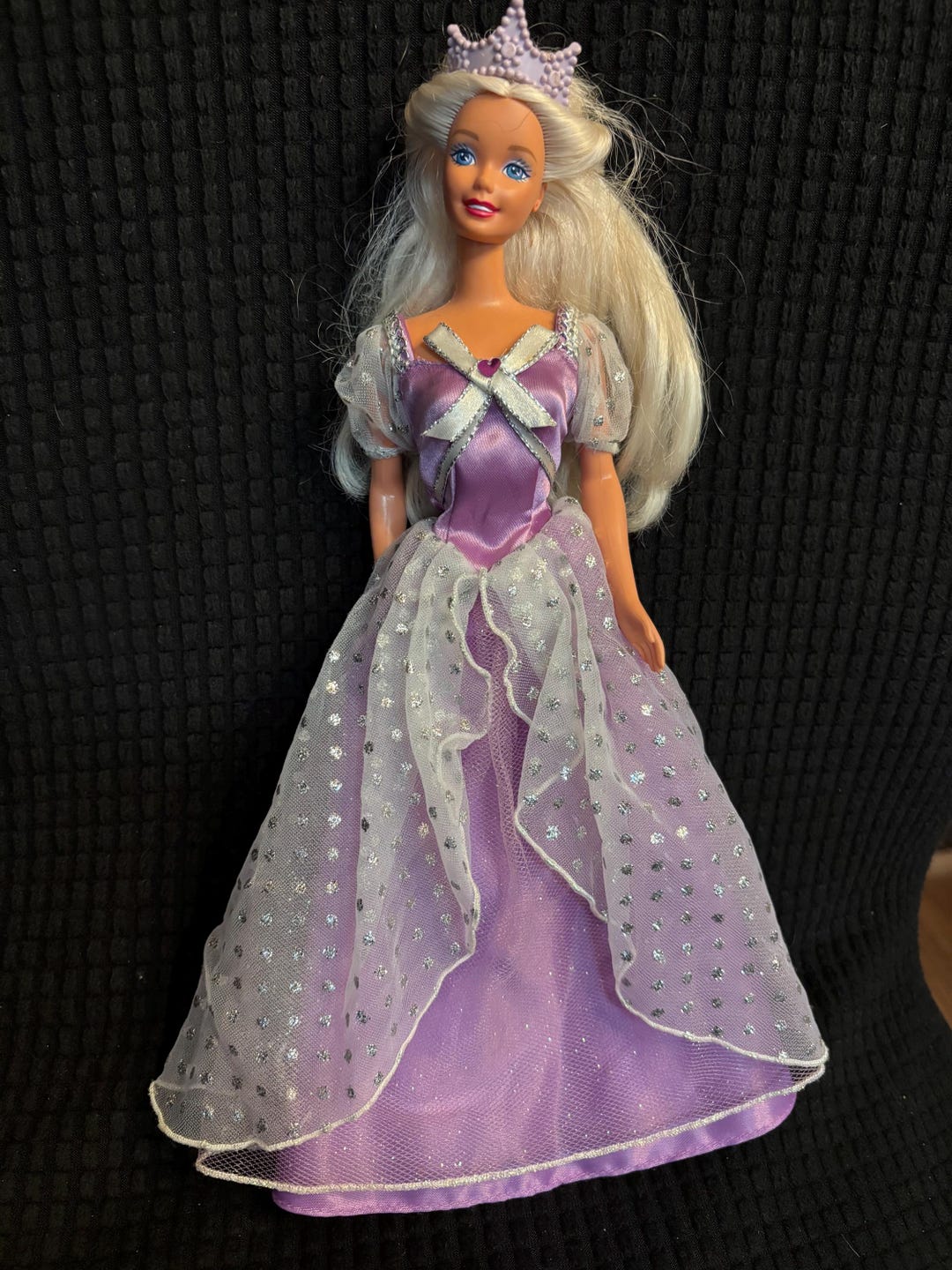1997 Easy-to-dress “princess Barbie” Blonde #18404. Purple Dress ...
