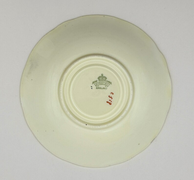 Aynsley Red and Gold Corset Bone China Teacup & Saucer Set With Floral ...