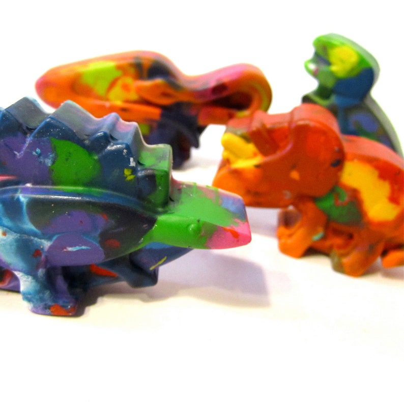 DINOSAUR Crayons Set of 4 Original Rainbow Dinosaur Crayons - Etsy