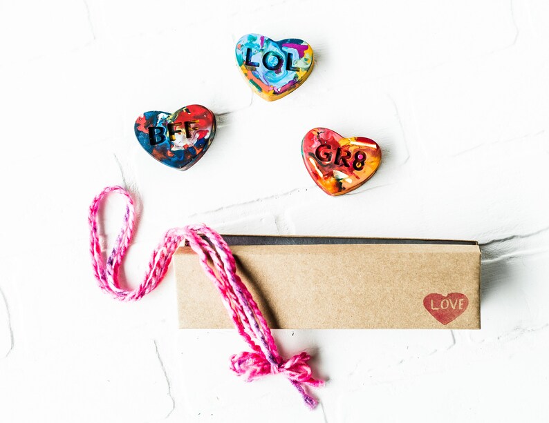 Crayon Valentines- Kids VALENTINE Heart Crayons - Conversation Heart ...
