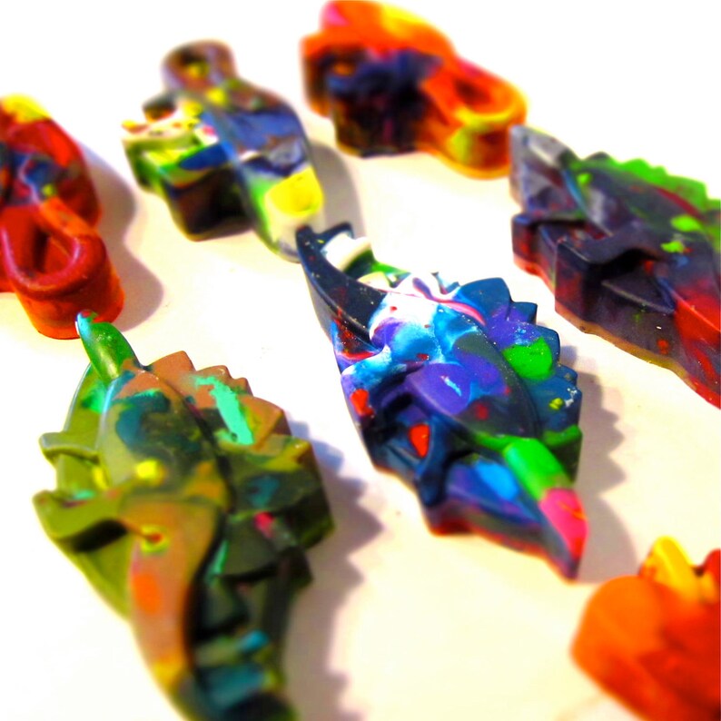 DINOSAUR Crayons Set of 4 Original Rainbow Dinosaur Crayons - Etsy