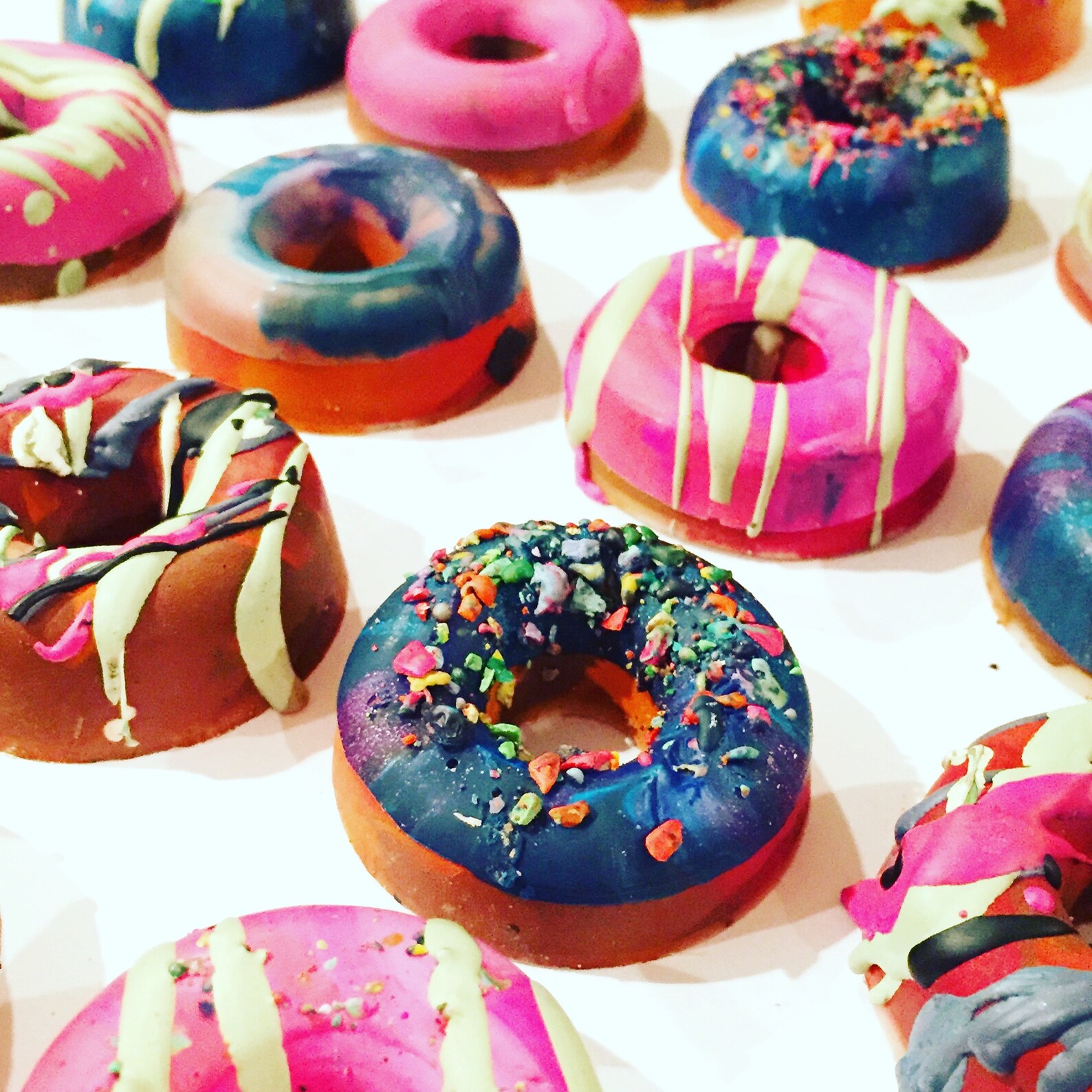 Kids Stocking Stuffer DONUT Crayon Gift Set Mini Donut - Etsy