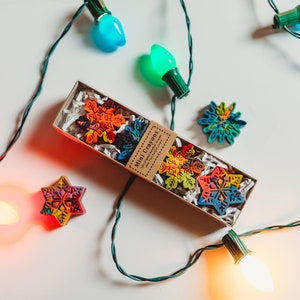 Snowflake Rainbow Crayons - Set of 4 Snowflake Original Rainbow Crayons ...