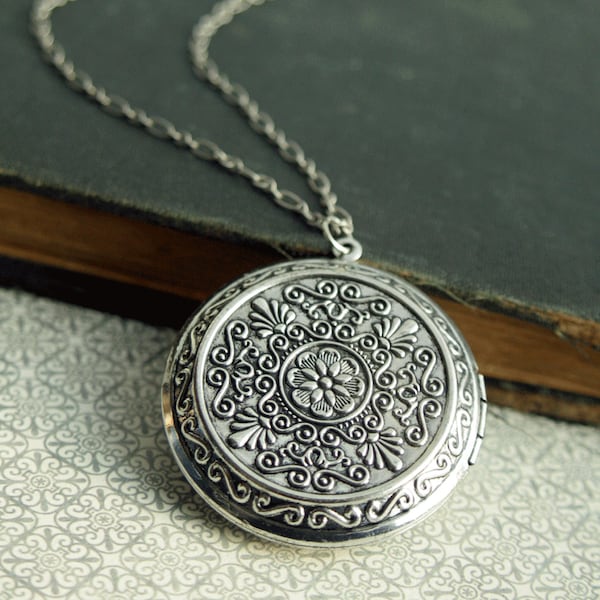 Long Locket Necklace - Etsy