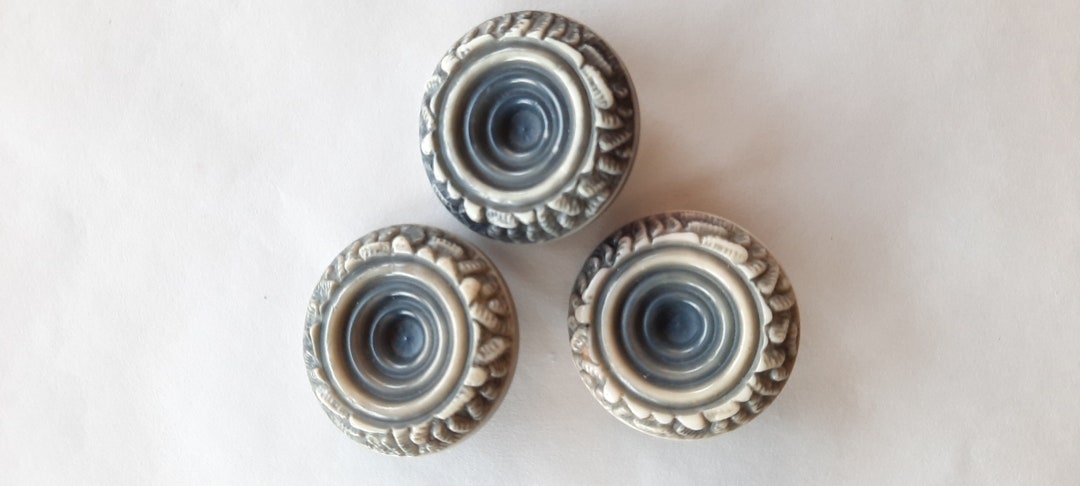 Vintage Large Coat Buttons, Textured Green and Ivory, Shank Button, 43 ...