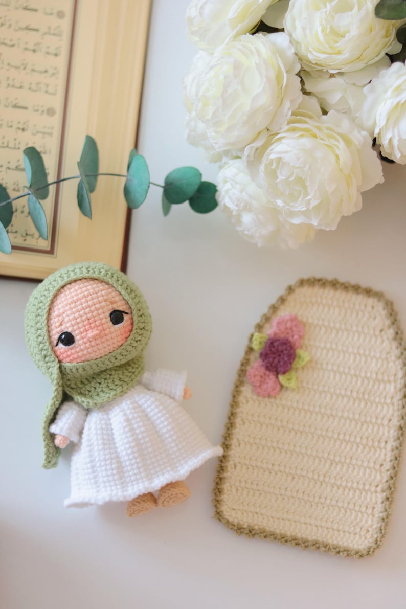 Hijabi Hifa Doll – Muslim Girl Amigurumi Crochet Pattern (PDF Download ...