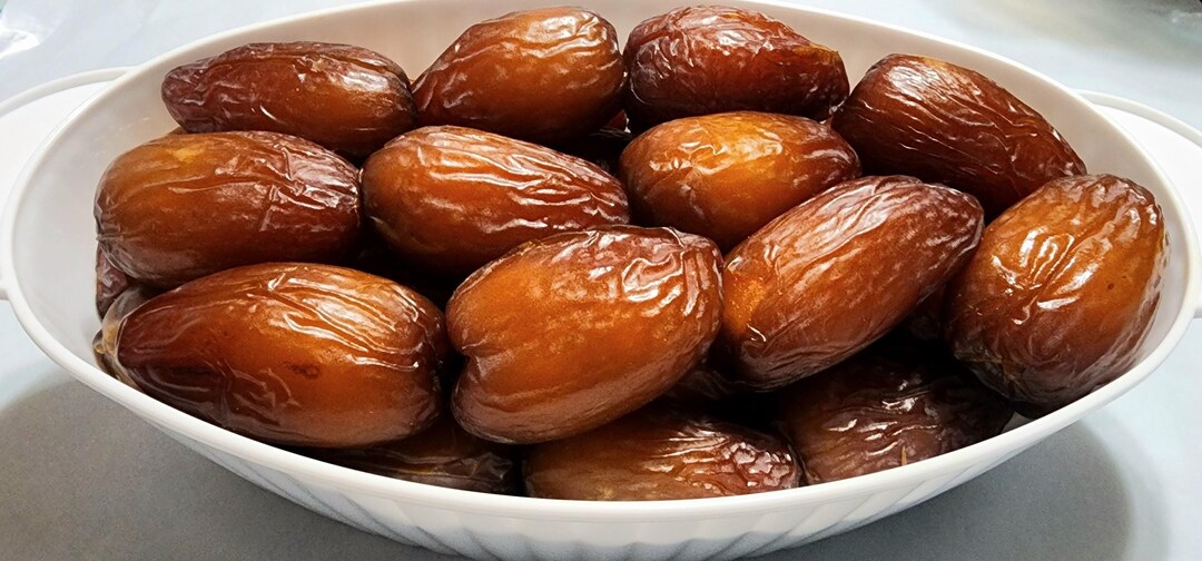 3 Lbs 2024 Harvest Fresh RUTAB Super Jumbo Whole Medjool Dates Gift Box ...