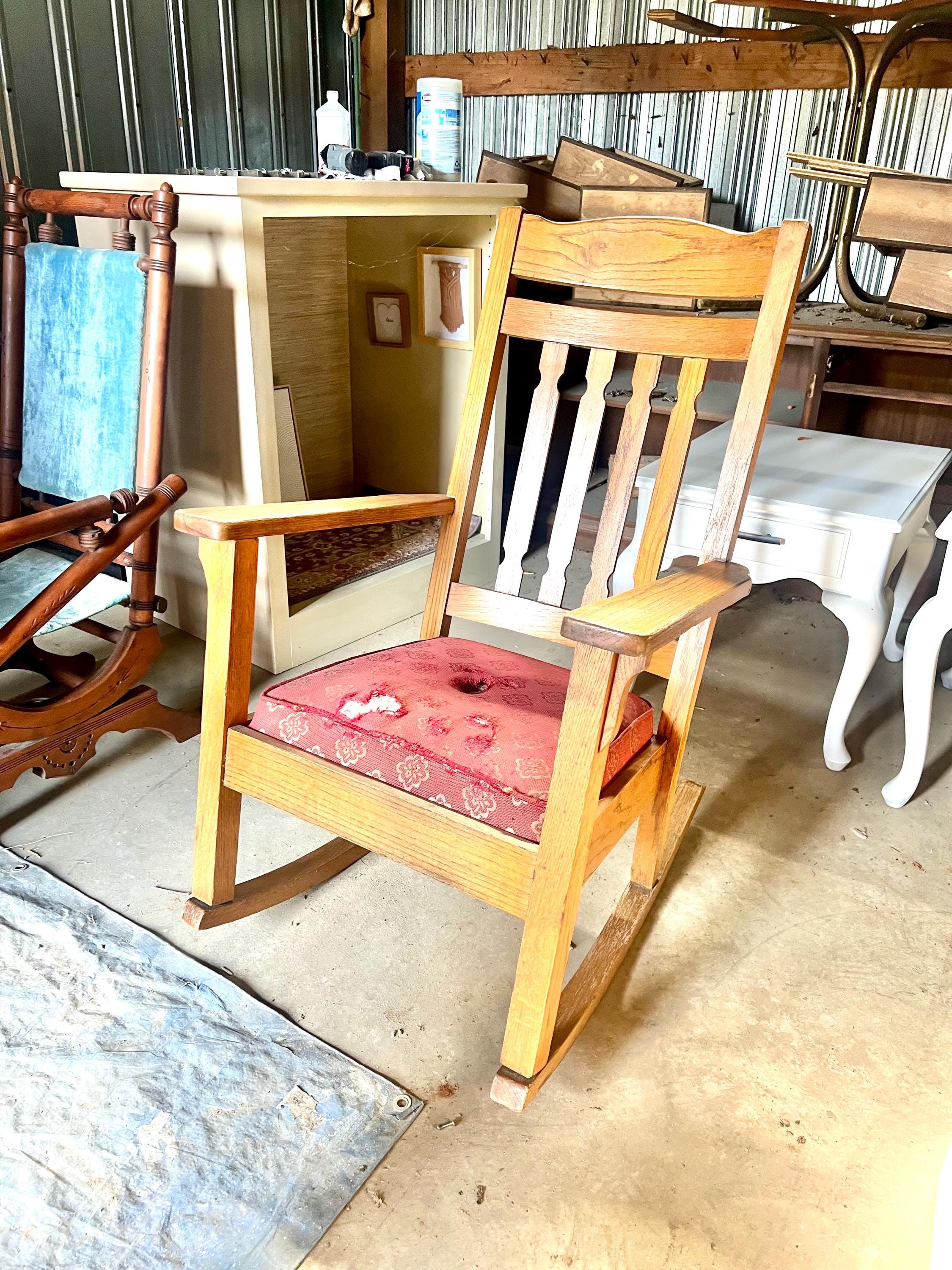 RARE Antique Mission Style Chair in Good Condition with Original Cushion
