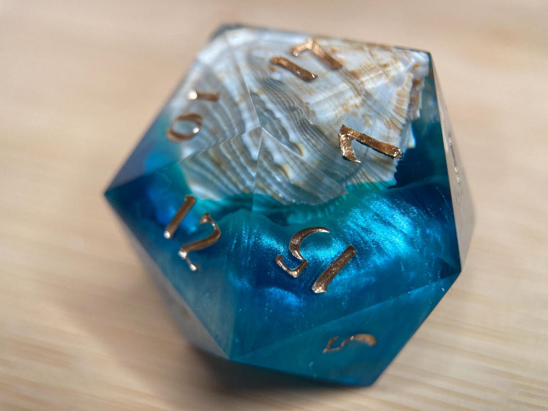 Spikey Seashell D20 Dungeons and Dragons Dnd Large Apple Murex Shell ...