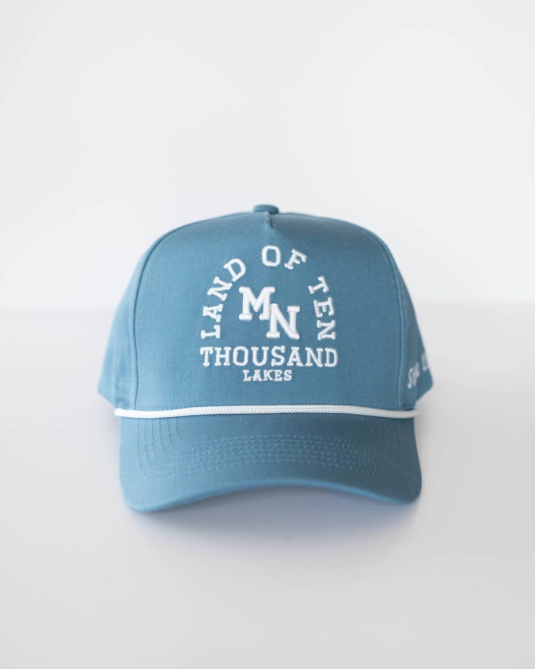 MN Land of 10,000 Lakes Hat | Unisex | Blue & White | Adjustable ...