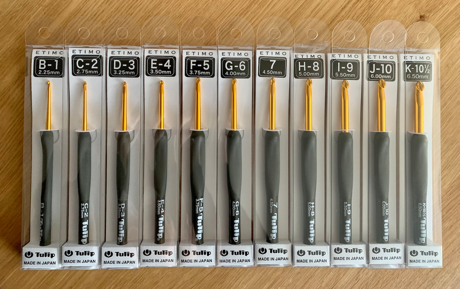 Tulip ETIMO Crochet Hooks With Cushion Grip in Gray and Gold - Etsy