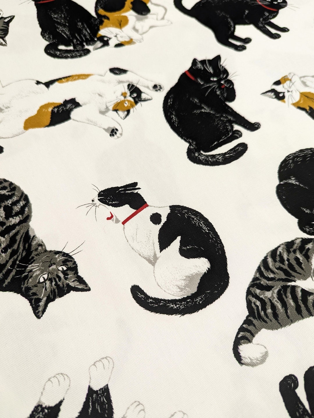 Cat Scatter Cosmo Japanese Cotton Fabric AP35406-2 A White - Etsy