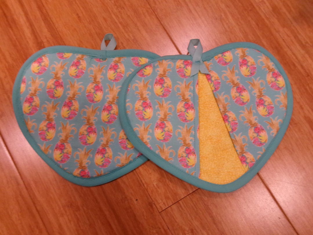 Heart Shaped Hand Saver Pot Holder Oven Mitt, Heat Resistant W/ Insul ...