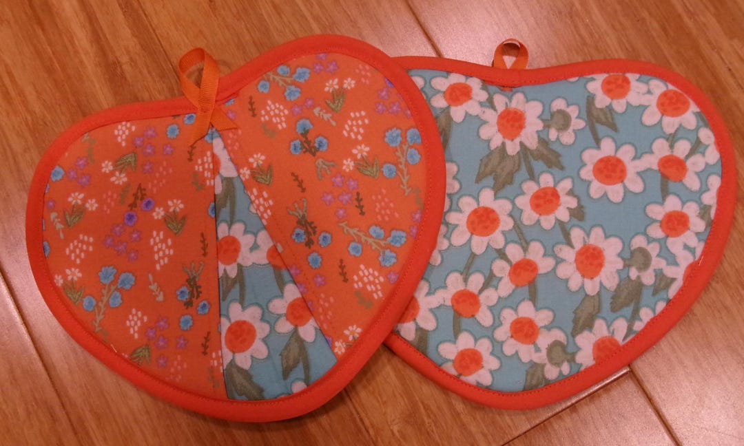 Heart Shaped Hand Saver Pot Holder Oven Mitt, Heat Resistant W/ Insul ...