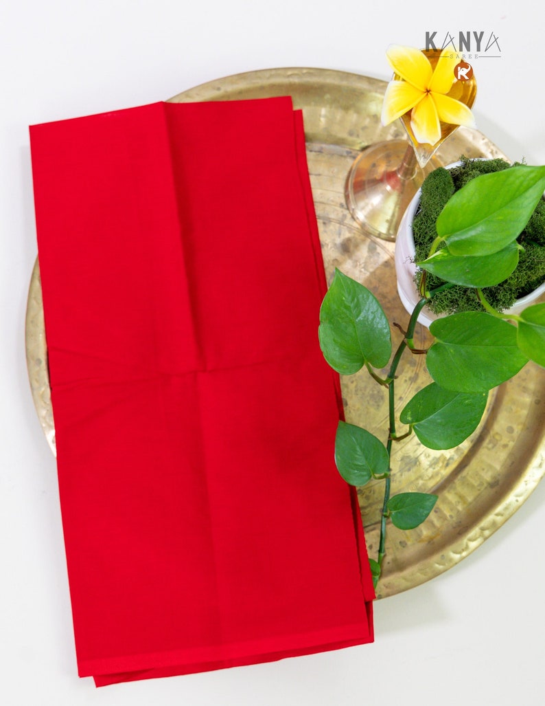 White and Red Kantha Stitch Mal Cotton Saree | Handwoven Soft Cotton ...