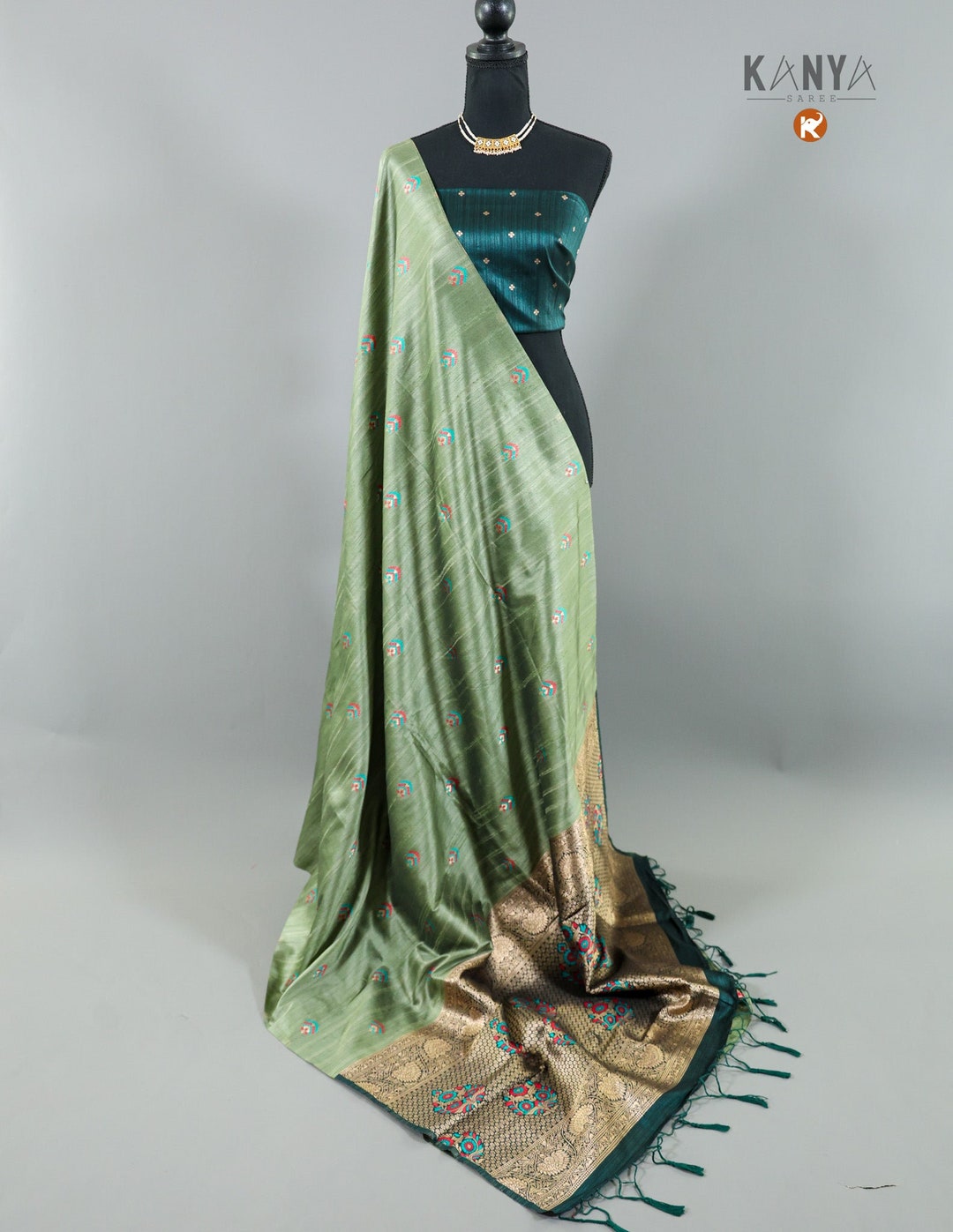 Gicha Banarasi Silk Saree | Fall Pico Done - Etsy