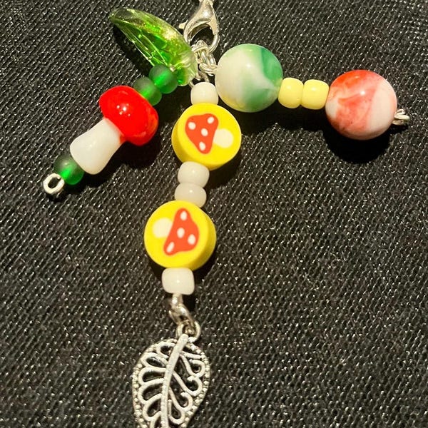 Chappell Roan Name Daisy Chain Bracelet: Elastic Friendship Bracelet ...