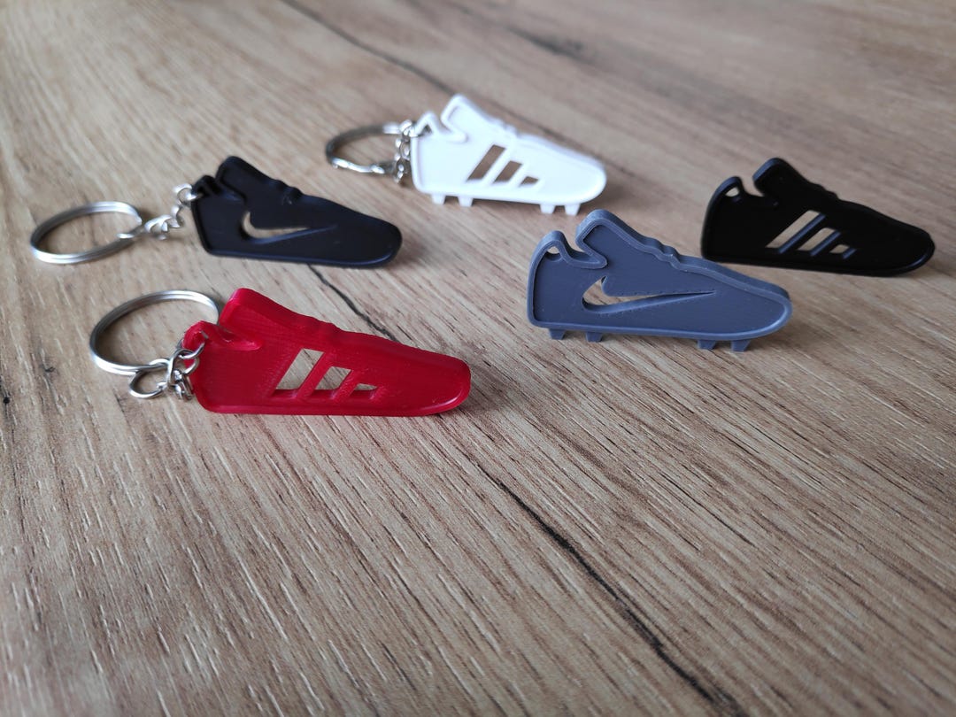 Custom Sneakers Keychain Personalized Sports Shoe Keychain 3D Printed ...