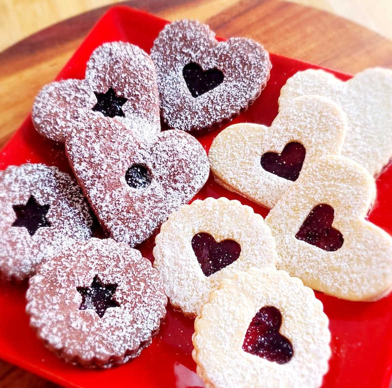 Linzer Cookies Mix Assortment. Cocoa and Classic Flavor, Traditional ...