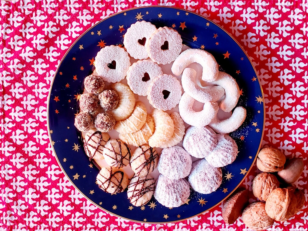 Assortment of 6 Traditional Czech Christmas Cookies. Classic European ...