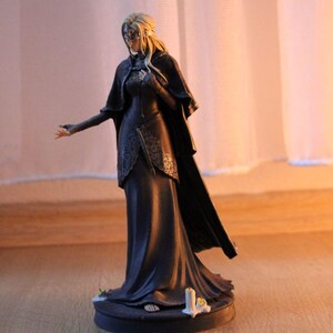 Fire Keeper Figure, Statue Painted, Unpainted Garage Kit - Etsy
