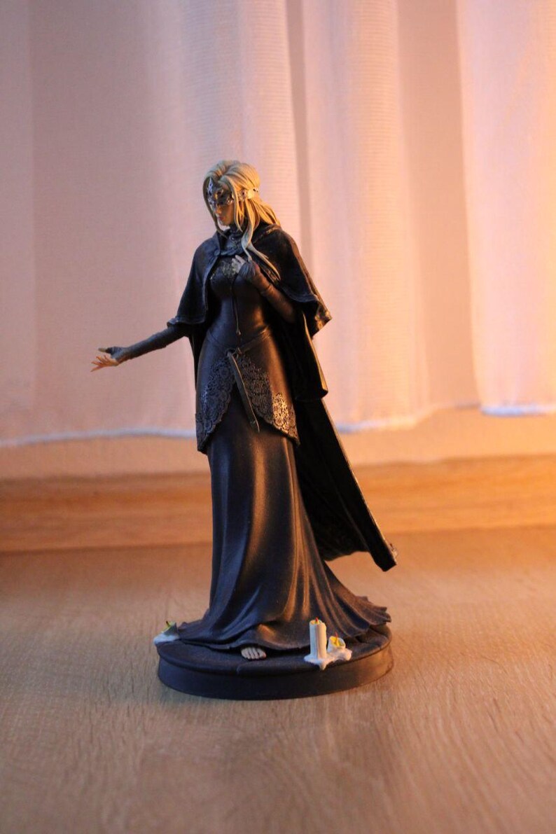 Fire Keeper Figure, Statue Painted, Unpainted Garage Kit - Etsy