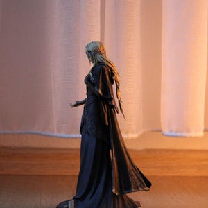 Fire Keeper Figure, Statue Painted, Unpainted Garage Kit - Etsy