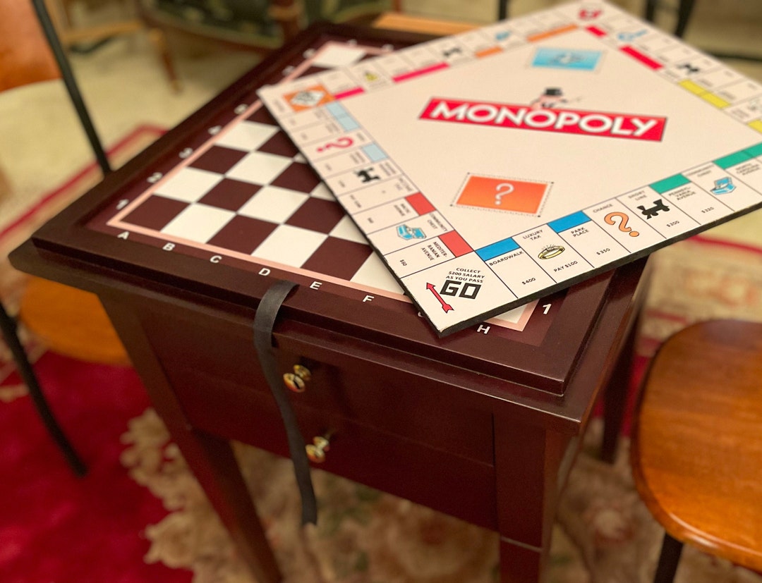 Multi-game Table, Monopoly, Scrabble, Sequence, Chess, Checkers, Cluedo ...